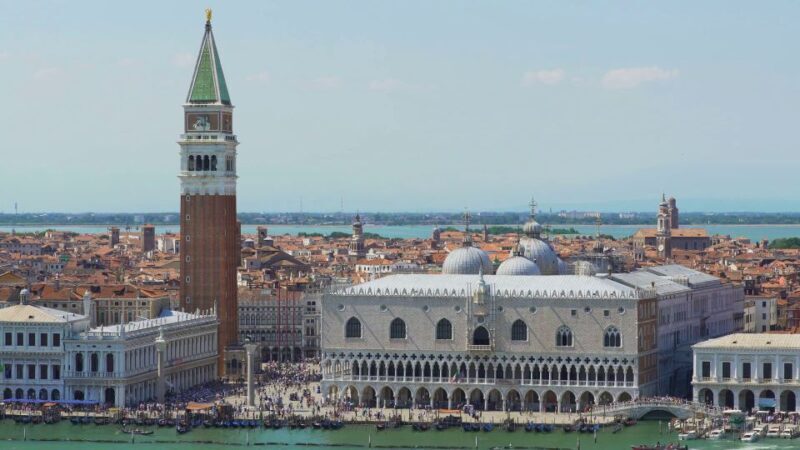 Stroll The Halls of Doge's Palace on a Guided Tour in Venice - The Value of the Experience