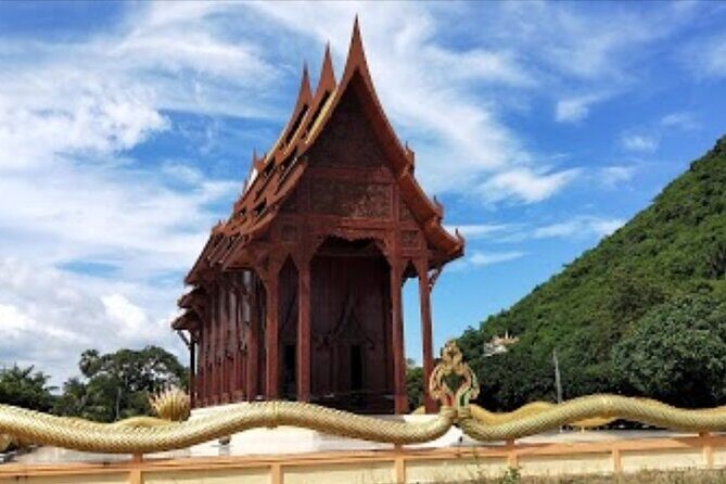 Stunning Ao Manao Bay & Prachuabkirikhan Private Guided Tour of Hua Hin - Who Is This Tour Best For?
