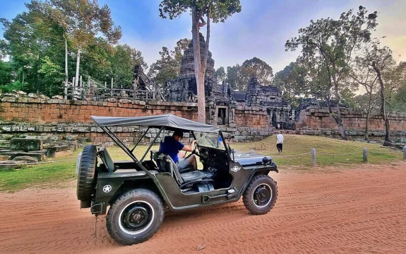 Stunning Sunset tour by vintage jeep - Key Points