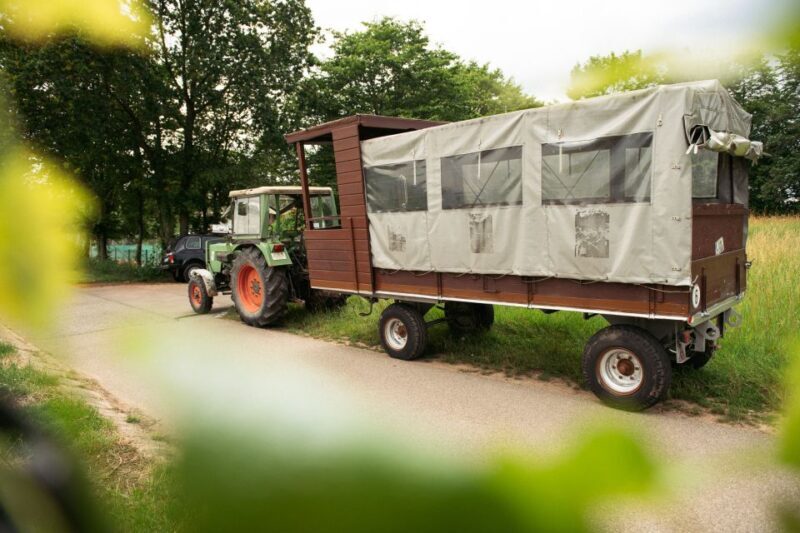 Stuttgart: Vineyard Tour by Covered Wagon - Breakdown of the Itinerary
