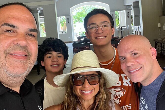 Stylish Airport Transfers in San Juan - The Sum Up: A Smart Start to Your San Juan Trip