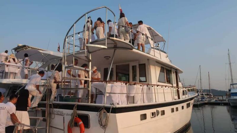 Subic: Sunset Dinner Yacht Cruise from Manila - Key Points