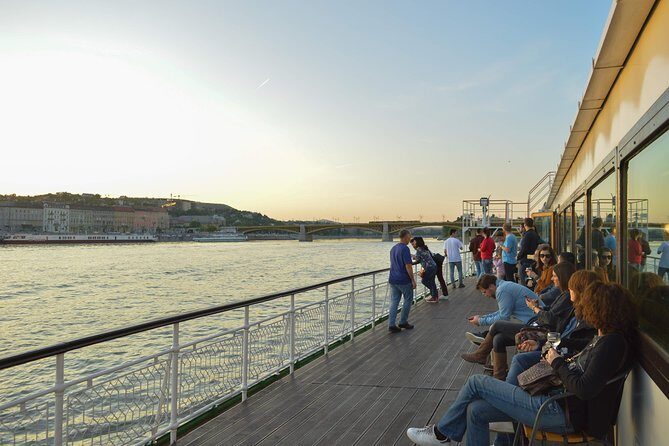 Summer Time Booze Cruise Budapest Sightseeing Danube Tour - An In-Depth Look at the Danube Cruise Experience