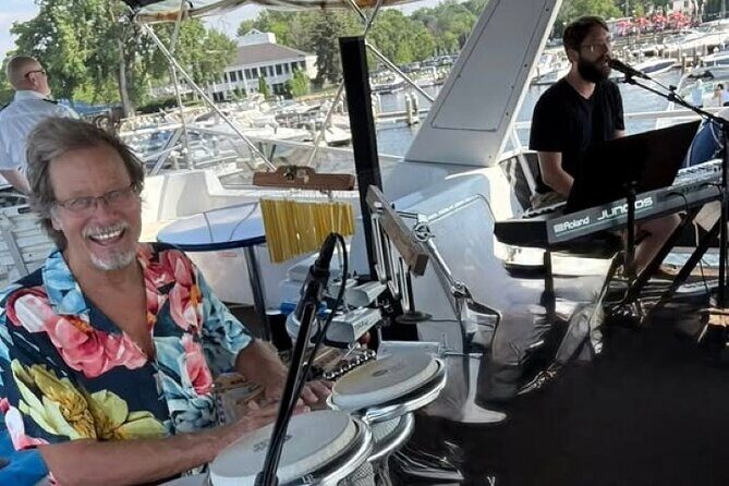 Sunday Dinner Show Cruise on Lake Minnetonka - Key Points