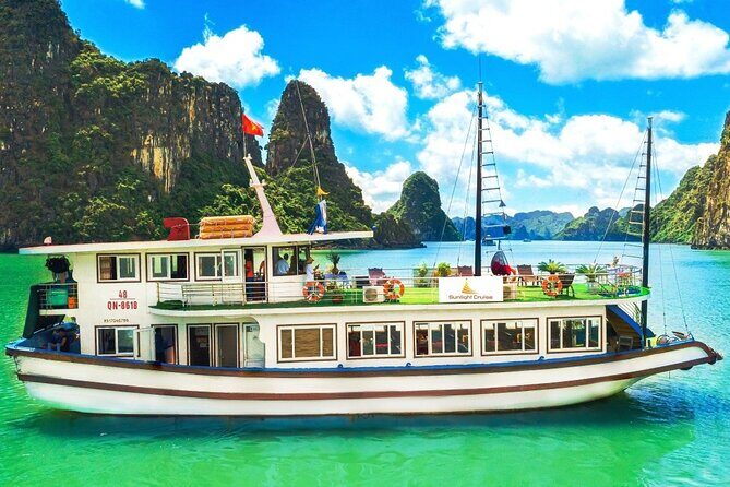 Sunlight Cruise 1 Day Trip: Lunch, Entrance Fees, Cave and Island - Cruising the Bay: Highlights of the Itinerary