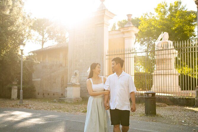Sunny Photoshoot with a Local in the Heart of Rome - Who Will Love This Tour?