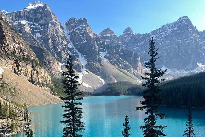 Sunrise Adventure: Alpenglow at Moraine Lake & Lake Louise - Transportation and Logistics