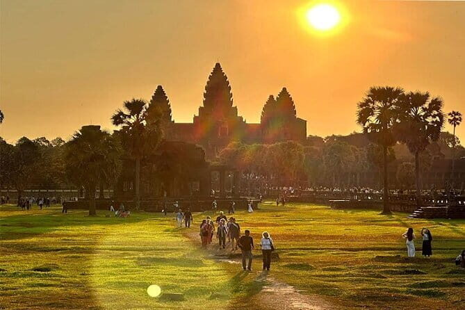 Sunrise Angkor Wat Temple Half Day Tour (Join-In tour) - Key Points