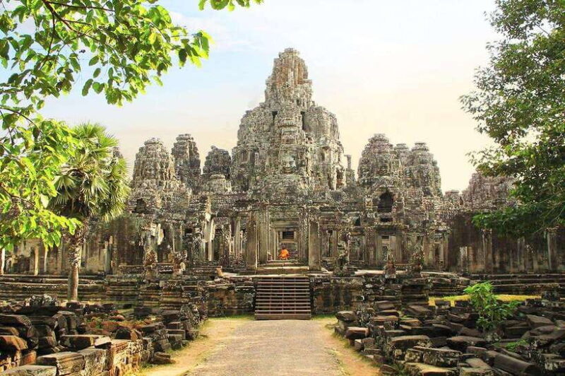 Sunrise at Angkor Wat and Full day with Fascinating Temples - Authentic Experience and Personal Touch