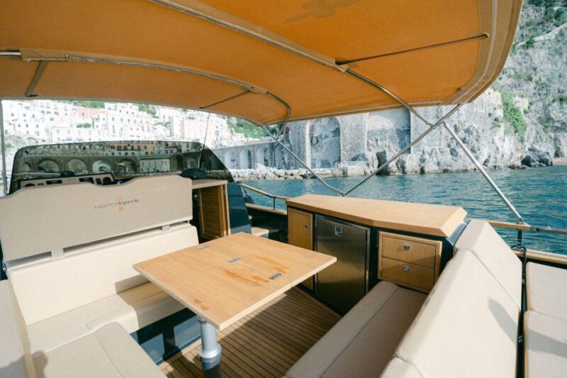 Sunrise by boat: enchantment on the horizon - In-Depth Look at the Sunrise Boat Tour