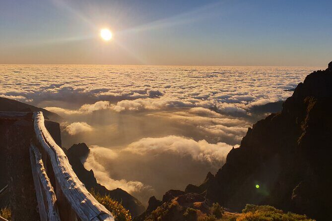 Sunrise in Areeiro Peak - An In-Depth Look at the Tour
