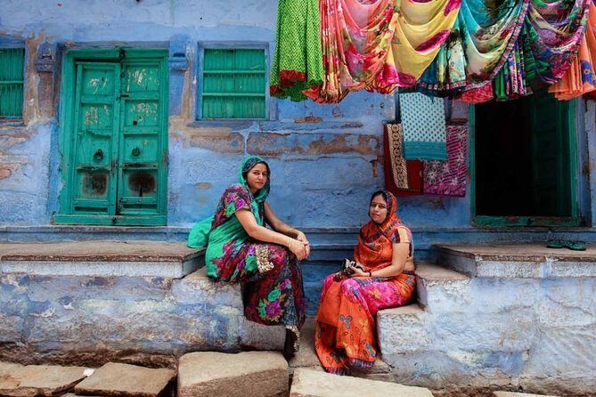 Sunrise in Banaras with Ganga Aarti (2 Hours Guided Walking Tour) - Practical Aspects and Value