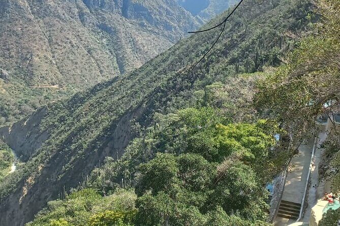 Sunrise in Tolantongo Grottoes with pick-up from your hotel - Visualize the Experience