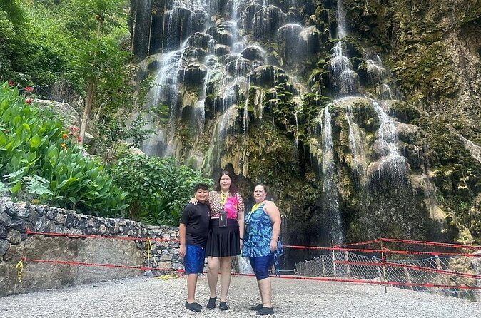 Sunrise in Tolantongo Grottoes with pick-up from your hotel - Authenticity and Value for Travelers