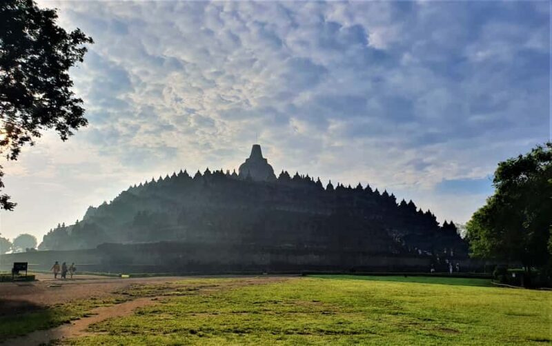 Sunrise Point & Borobudur Real Tours No Hidden Cost - The Dawn Hike Up Punthuk Setumbu Hill