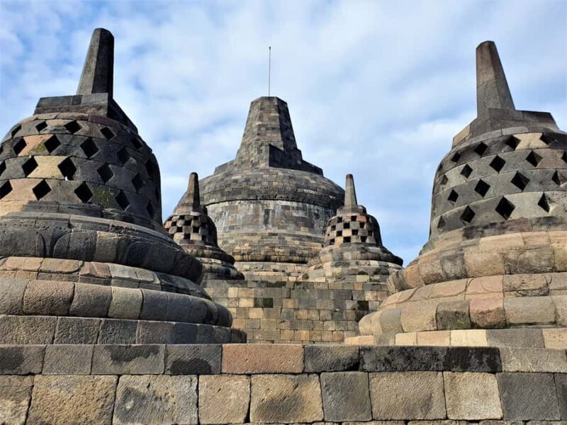 Sunrise Point & Borobudur Real Tours No Hidden Cost - The Nearby Temples: Pawon & Mendut
