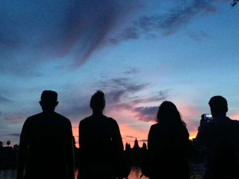 Sunrise Shared Tours: Angkor Wat-Bayon-Ta Prohm-Banteay Srei - Practical Tips for the Day