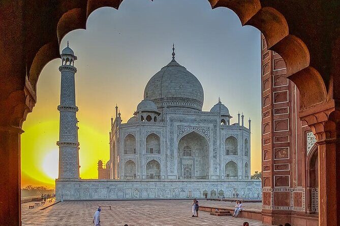 Sunrise Taj Mahal & Agra Fort Tour from Delhi - Key Points