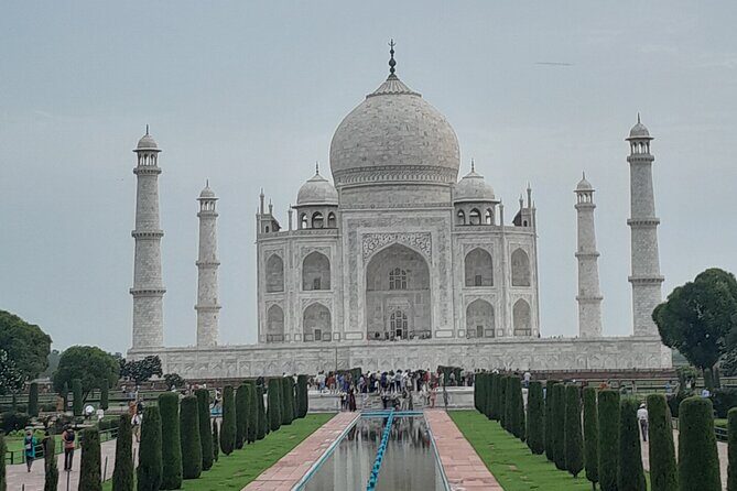 Sunrise Taj Mahal Private Tour from Delhi - Authenticity and Comfort