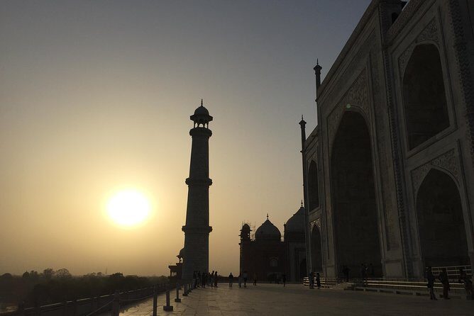 Sunrise Taj Mahal Tour With Female Tour Guide - Reviews and Personal Experiences