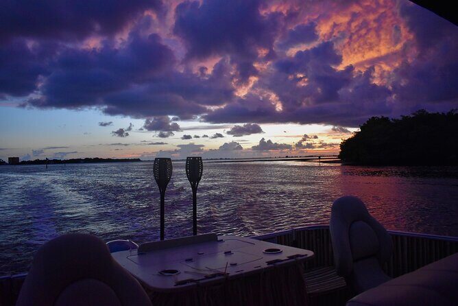 Sunset and Dolphin Cruise around Fort Myers Beach - Who Will Love This Experience?
