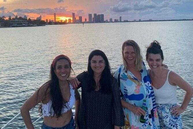 Sunset and Night Cruise of the Miami Bay Skyline on a Yacht - The Pink Hour: Sunset on Miami Bay