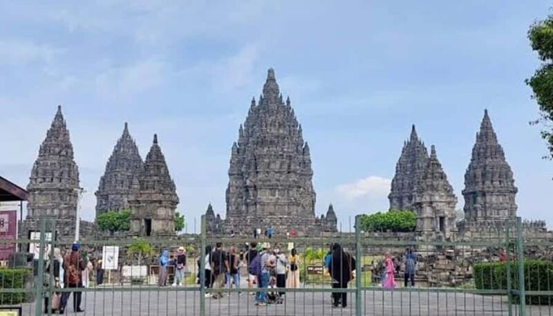 Sunset at Prambanan Temple with Professional Guide - The Value of the Experience
