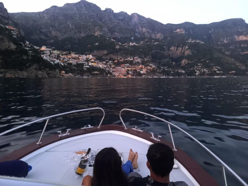 Sunset boat experience in Positano - Key Points