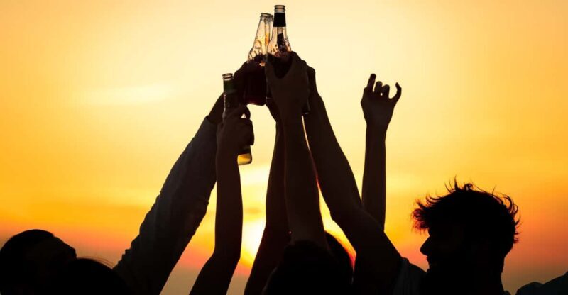 Sunset Boat Party : a party in the Sanguinaires Islands - Key Points