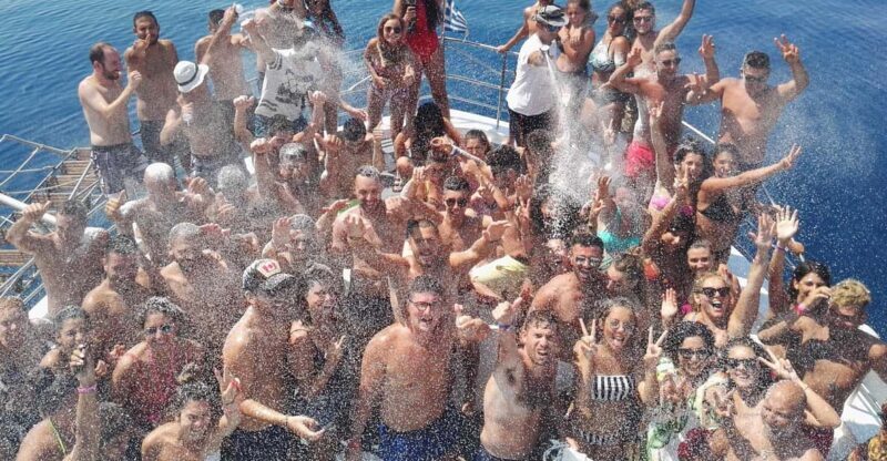 SUNSET BOAT PARTY - FAQ
