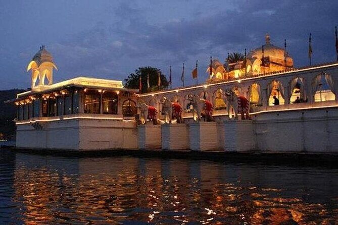 Sunset Boat Ride On Lake Pichola In Udaipur - Why You’ll Love This Sunset Boat Ride