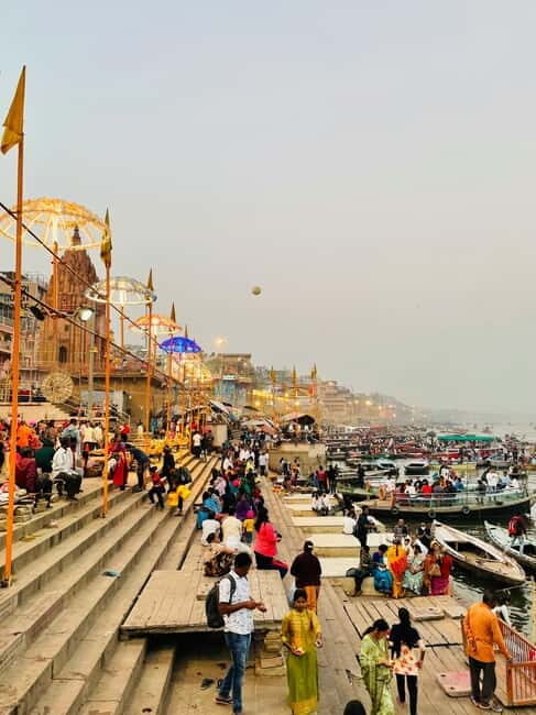 Sunset Boat Ride with Evening Aaarti ceremony varanasi - FAQ