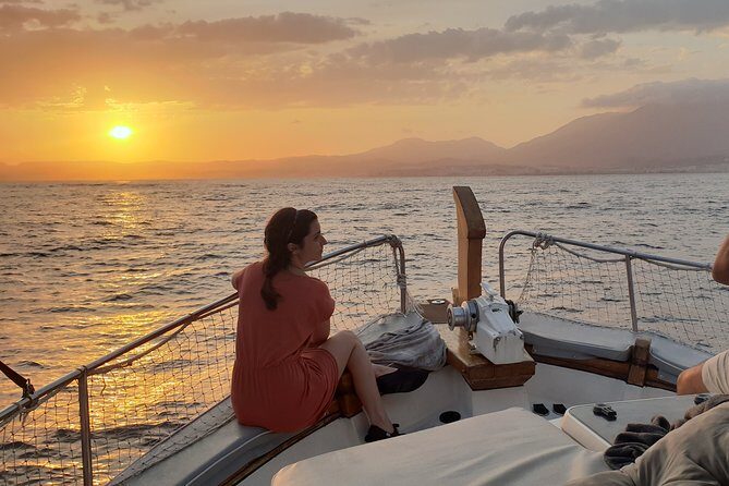 Sunset Boattrip + Tapa + Cava - Final Word