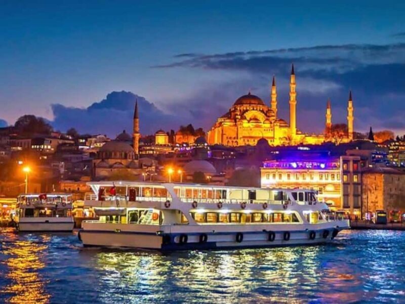 Sunset Bosphorus Yacht Tour with Golden Horn View - Snacks and Comfort