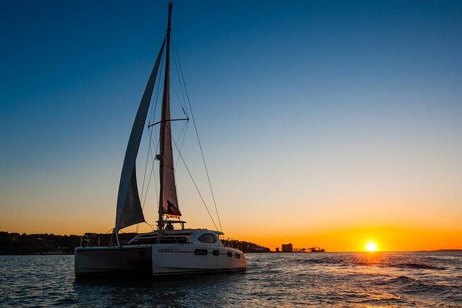 Sunset Catamaran in Lisbon | Music and Open Bar - Would We Recommend It?