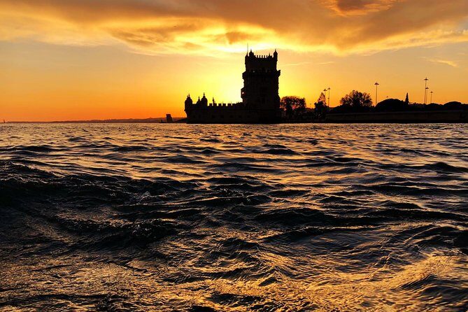 Sunset Catamaran in Lisbon | Music and Open Bar - FAQ