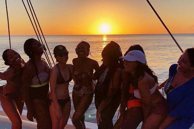 Sunset & Champagne Cruise on a Classic Schooner with boat dogs - Departure and Boarding