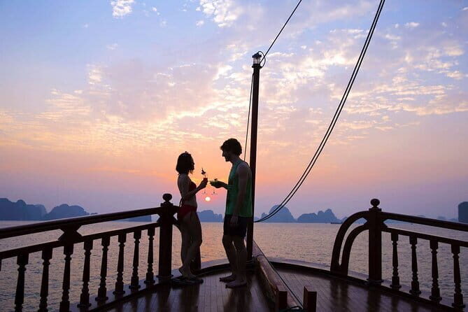 Sunset cocktail and dinner on the Emperor cruise on Nha Trang Bay - Key Points