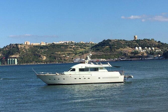 Sunset Cruise Lisbon | VIP Yacht Lisbon Party - An In-Depth Look at the Lisbon Sunset Yacht Cruise