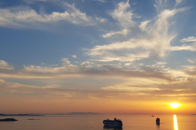 Sunset cruise to Rhenia& Little Venice with transfer - Who Is This Tour Best For?