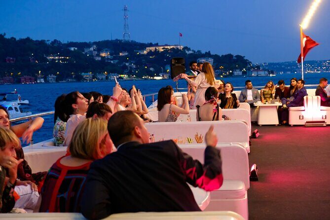 Sunset Cruise with Dinner in Bosphorus - An In-Depth Look at the Experience