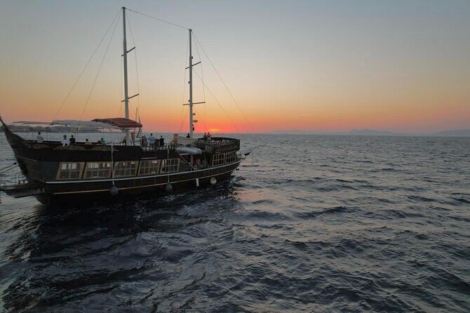 Sunset Cruise with Greek BBQ & Unlimited Aperol Spritz, Beer Wine - The Sunset and the Scenic Journey