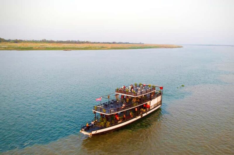 Sunset cruise with unlimited beer, soft drinks & tour guide - The Sum Up