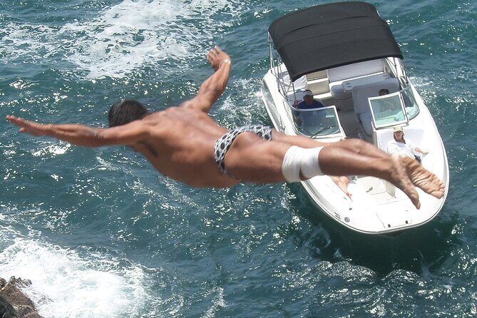 Sunset Dinner and Cliff Divers in Acapulco - Authenticity and Value