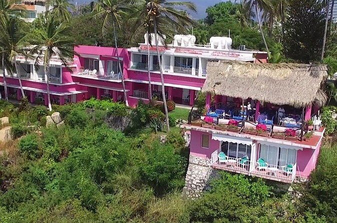 Sunset Dinner and Cliff Divers in Acapulco - Who Is This Tour Best For?