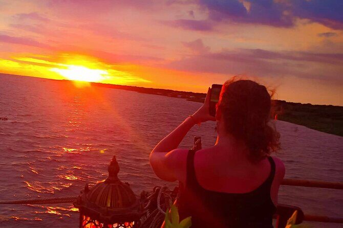 Sunset Dinner and drinks with a Floating Village cruise - Authenticity, Value, and the Reviews