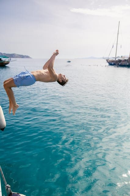Sunset Dinner Cruise: Swim Stop, Drinks & Onboard Dining - Dining and Drinks