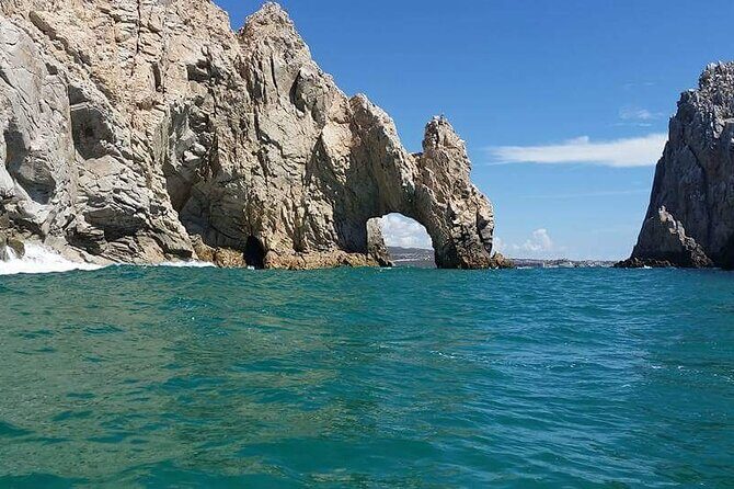 Sunset Dinner Show Cruise Tour in Cabo San Lucas - An In-Depth Look at the Sunset Dinner Cruise Experience