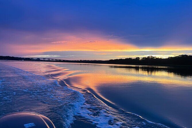 Sunset Dolphin Cruise in Hilton Head - Sunset Dolphin Cruise in Hilton Head: An Authentic Waterway Experience