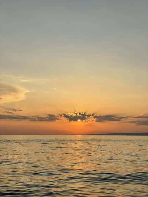 Sunset evening in a Ketch in the Calanques du Frioul - Sunset evening in a Ketch in the Calanques du Frioul: A detailed review